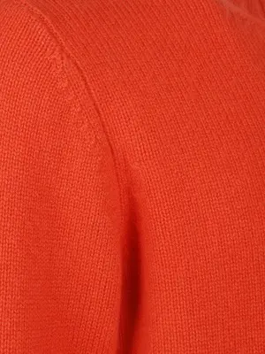 Soft Goat Round Neck Sweater With Ribbed Cuffs And Hem