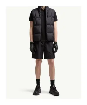 Moncler Logo Patch Short-sleeved Polo Shirt