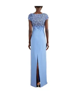 Oscar De La Renta Embellished Gown