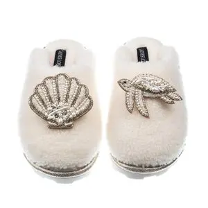 LAINES LONDON Teddy Closed Toe Slippers With Pearl Beaded Turtle & Shell Brooches Cream
