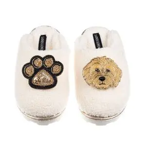 LAINES LONDON Neutrals / Teddy Closed Toe Slippers With Paw & Golden Cockapoo Brooches Cream - White