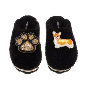 LAINES LONDON Teddy Closed Toe Slippers With Paw & Peach The Corgi Brooches - Black