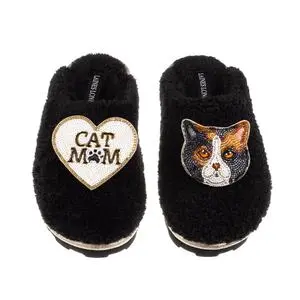 LAINES LONDON Teddy Towelling Closed Toe Slippers With Cat Mum And British Shorthair Cat Brooches - Black