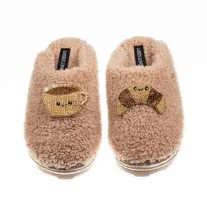 LAINES LONDON Teddy Closed Toe Slippers With Coffee & Croissant Brooches - Brown