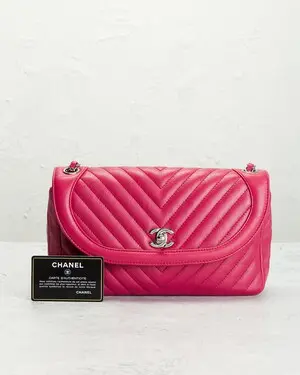 FWRD RENEW Chanel Calfskin Round Flap Bag - Red
