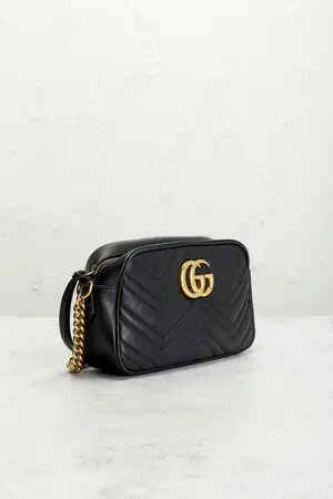 Gucci Gg Marmont Shoulder Bag - Black