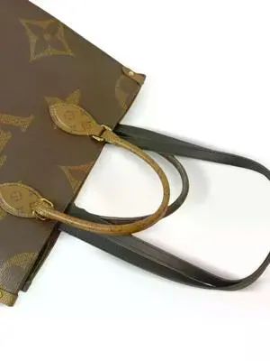 LOUIS VUITTON On The Go Mm Tote Bag - Brown