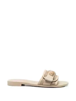 Guess Monogram Logo Plaque Slides