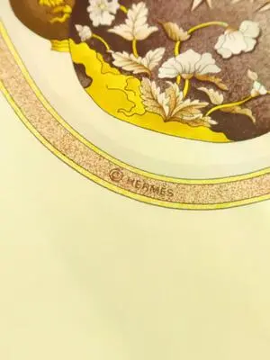 Hermès Perfume-bottle Print Scarf - Neutrals