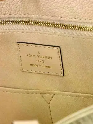LOUIS VUITTON Monogram Empreinte Giant Mm Onthego Tote Bag