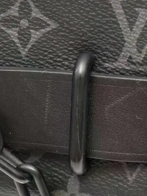 LOUIS VUITTON Monogram Eclipse Steamer Messenger Bag - Black
