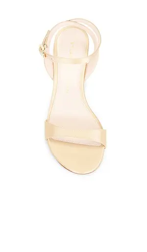 STUART WEITZMAN Kellie Sandal 50 - Beige