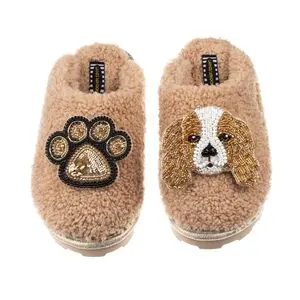LAINES LONDON Teddy Towelling Slippers With Spaniel And Paw Brooches - Brown
