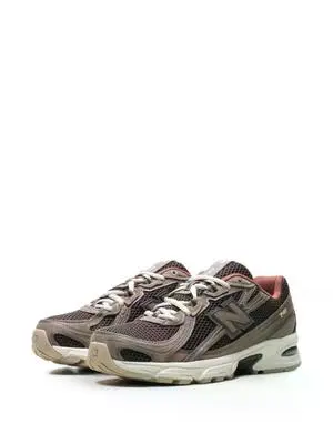 NEW BALANCE 740 Sneakers