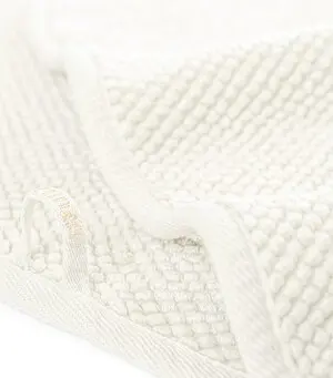 GRACCIOZA Cotton Pearls Bath Sheet