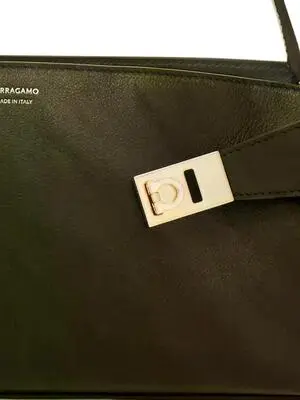 FERRAGAMO Leather Shoulder Bag - Green