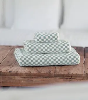 GRACCIOZA Cotton Estoril Hand Towel