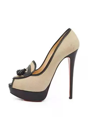 CHRISTIAN LOUBOUTIN Alta Campus Tassel Detail Pumps - Neutrals