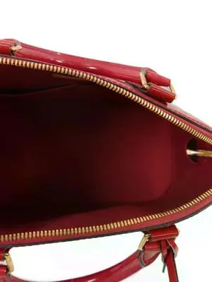 LOUIS VUITTON Monogram Vernis Alma Handbag - Red