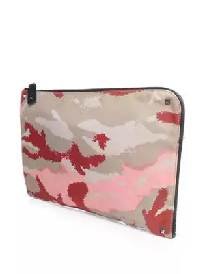 Valentino Garavani Rockstud Camouflage-print Clutch Bag - Pink