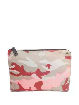 Valentino Garavani Rockstud Camouflage Print Clutch Bag - Pink