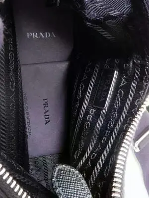 Prada Re-edition 2005 Logo-detail Two-way Shoulder Bag