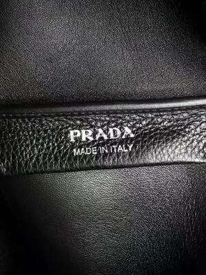 Prada 2013-2026 Medium Leather Tote Bag