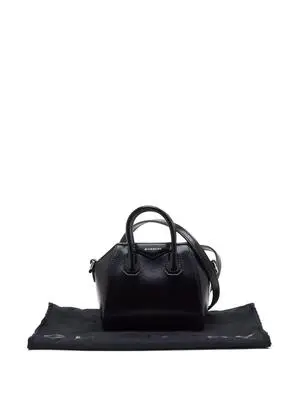 Givenchy Antigona Leather Tote Bag - Black