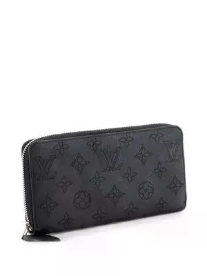 LOUIS VUITTON Zippy Wallet Mahina Leather Small Wallets