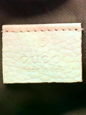 Gucci Grained Leather Animalier Business Bag Clutch - Pink