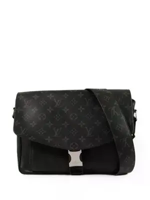 LOUIS VUITTON Messengerama Monogram Messenger Bag - Black