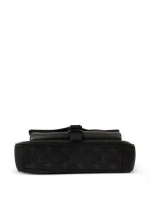 LOUIS VUITTON Messengerama Monogram Messenger Bag