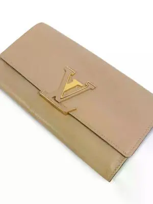 LOUIS VUITTON Capucines Long Wallet