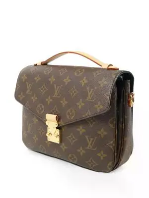 LOUIS VUITTON Pochette Metis Monogram Shoulder Bag