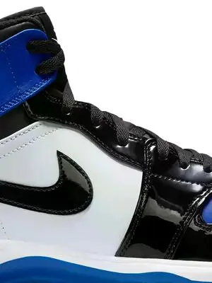 JORDAN 1 Mid Sneakers