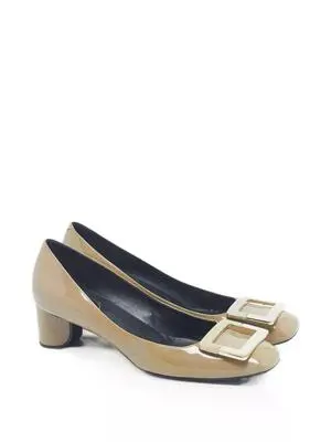 ROGER VIVIER Belle Vivier Buckle Pumps - Neutrals