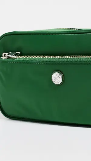 Tory Burch Twist Medium Cosmetic Case