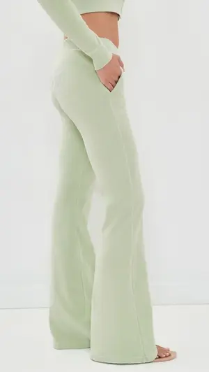 SPORTY & RICH Juicy Script Velour Sweatpants