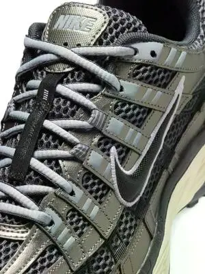 Nike P-6000 Low-top Sneakers