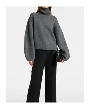 TOTEME Turtleneck Long-sleeved Sweater
