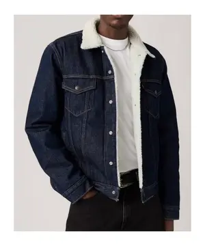 LEVI'S Type Iii Sherpa Trucker Jacket