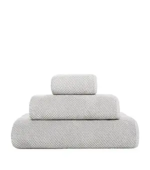 GRACCIOZA Bee Waffle Bath Towel