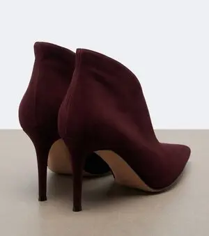 GIANVITO ROSSI Vania Suede Pumps - Burgundy