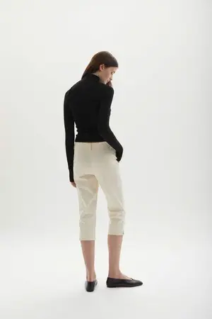 JOAEN Sara Capri Pants - Chalk