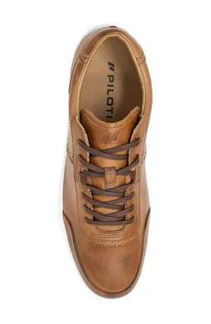 PILOTI Avenue Sneaker