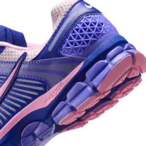 Nike Zoom Vomero Athletic Shoes - Blue