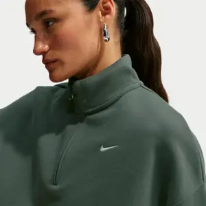 Nike Studio Fleece Medium Weight Oversized 1/4-zip Cropped Top