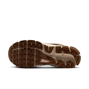 Nike Zoom Vomero Athletic Shoes - Brown