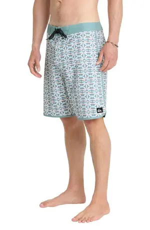 Quiksilver Nature Tile 19 Board Shorts