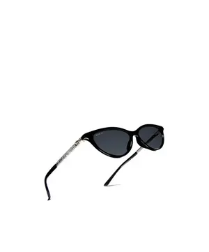 Gucci Cat Eye Frame Sunglasses With Crystal Embellishments - Black